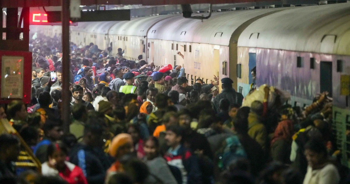 Tragedy at New Delhi Railway Station: deadly stampede claims 18 lives ...