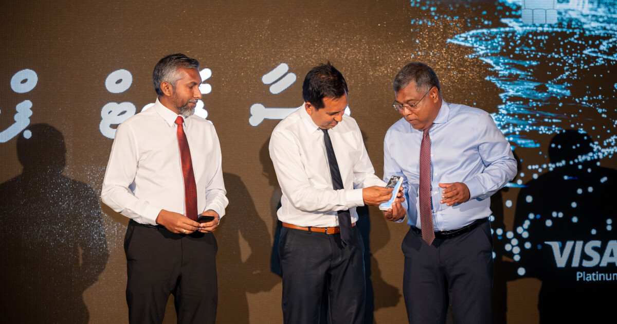 BML launches Visa Platinum debit card | Maldives Financial Review